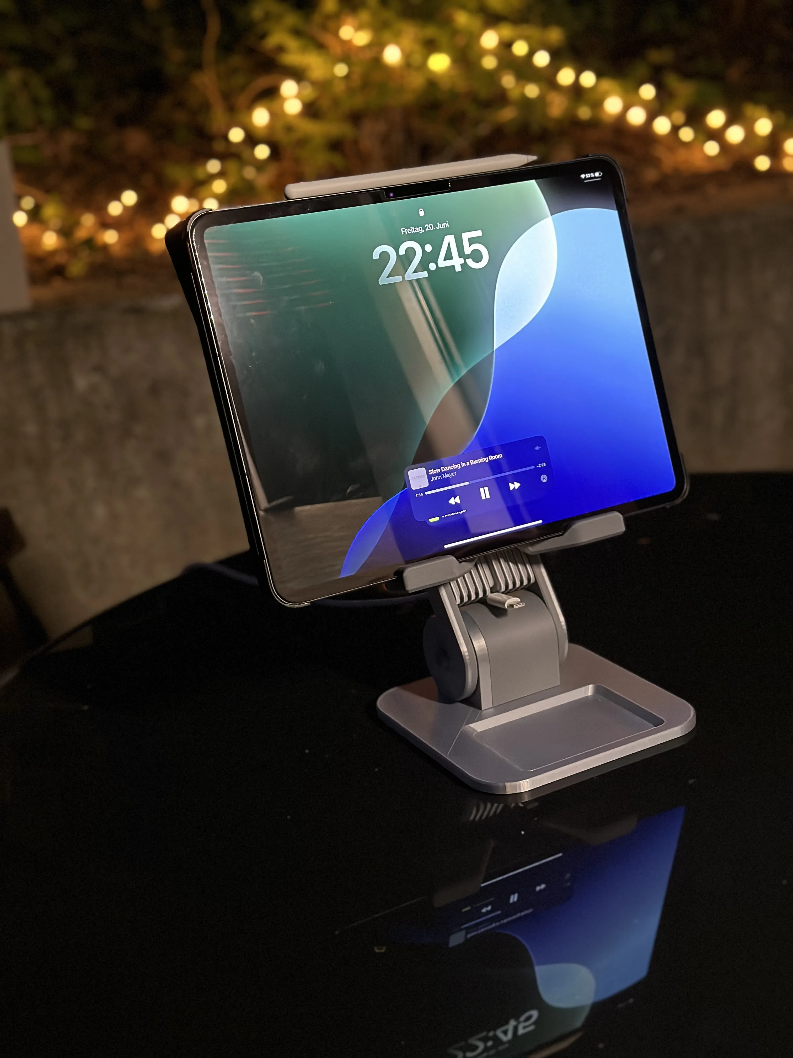 Adjustable Tablet Stand - Swan - Free 3D Print Model - MakerWorld