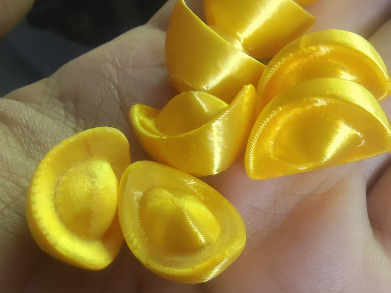 Prosperous Round Ingot by Bill MakerWorld: Download Free 3D Models