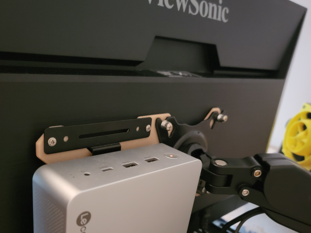 10cm VESA mount dual interface expansion plate by bigbadbug MakerWorld ...