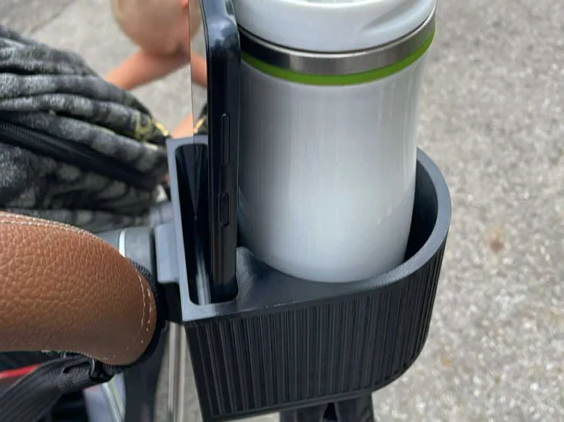 Cybex holder with patterned wall - Free 3D Print Model - MakerWorld