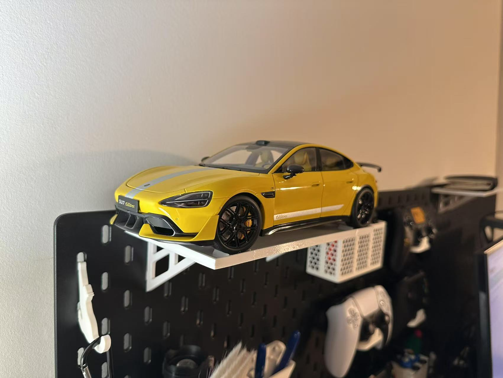 Xiaomi SU7 Ultra Lochwand-Automodellständer Remixt von Atom MakerWorld: Kostenlose 3D-Modelle ...