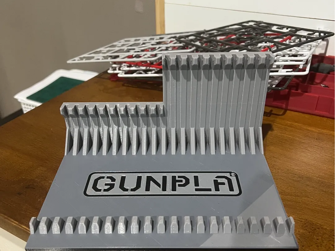 Soporte para runner de Gunpla con cierre ¡clic! ¡clic! por KTL-7 ...
