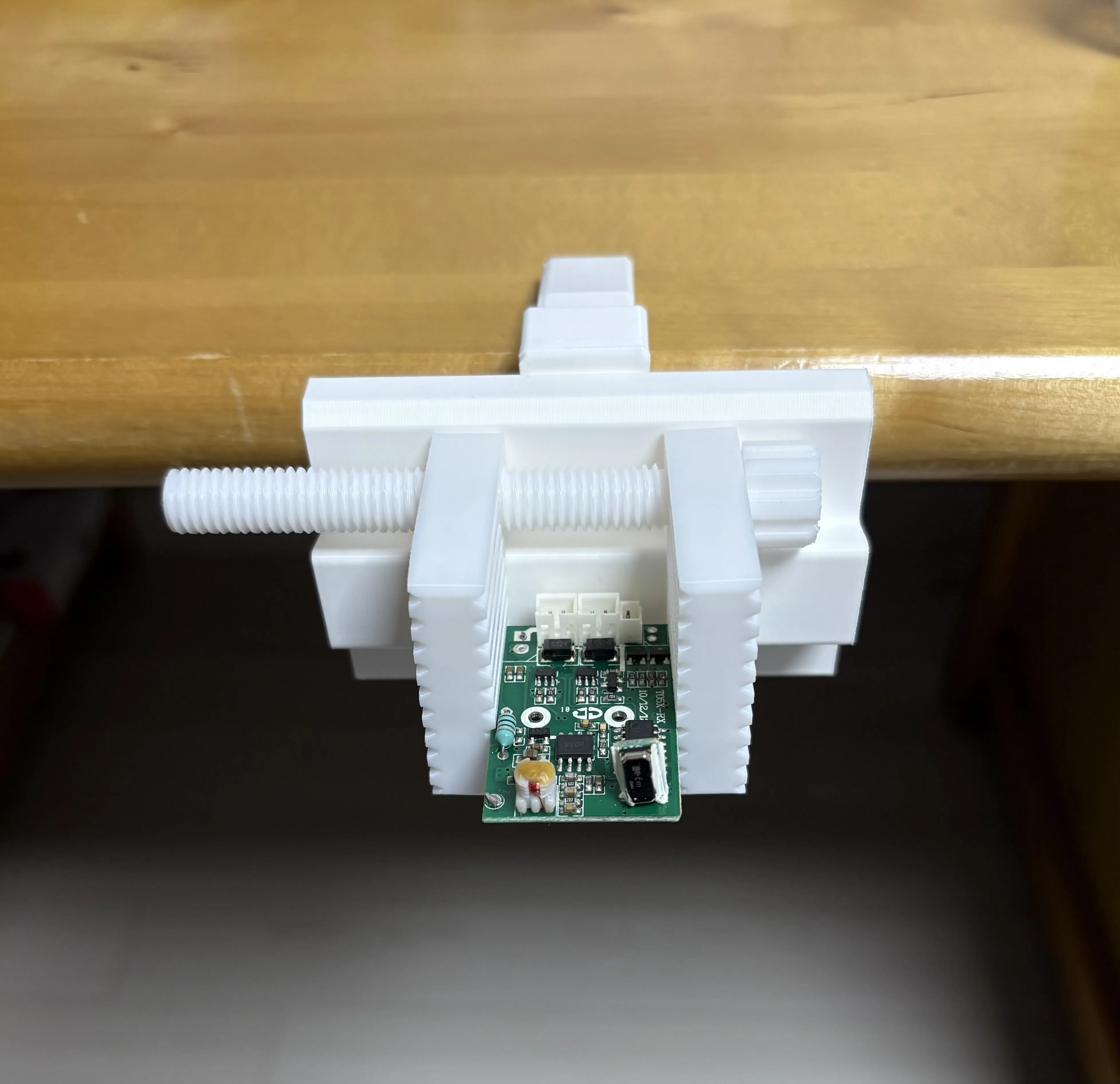 Universal Modular Clamp (version 2) - Free 3D Print Model - MakerWorld