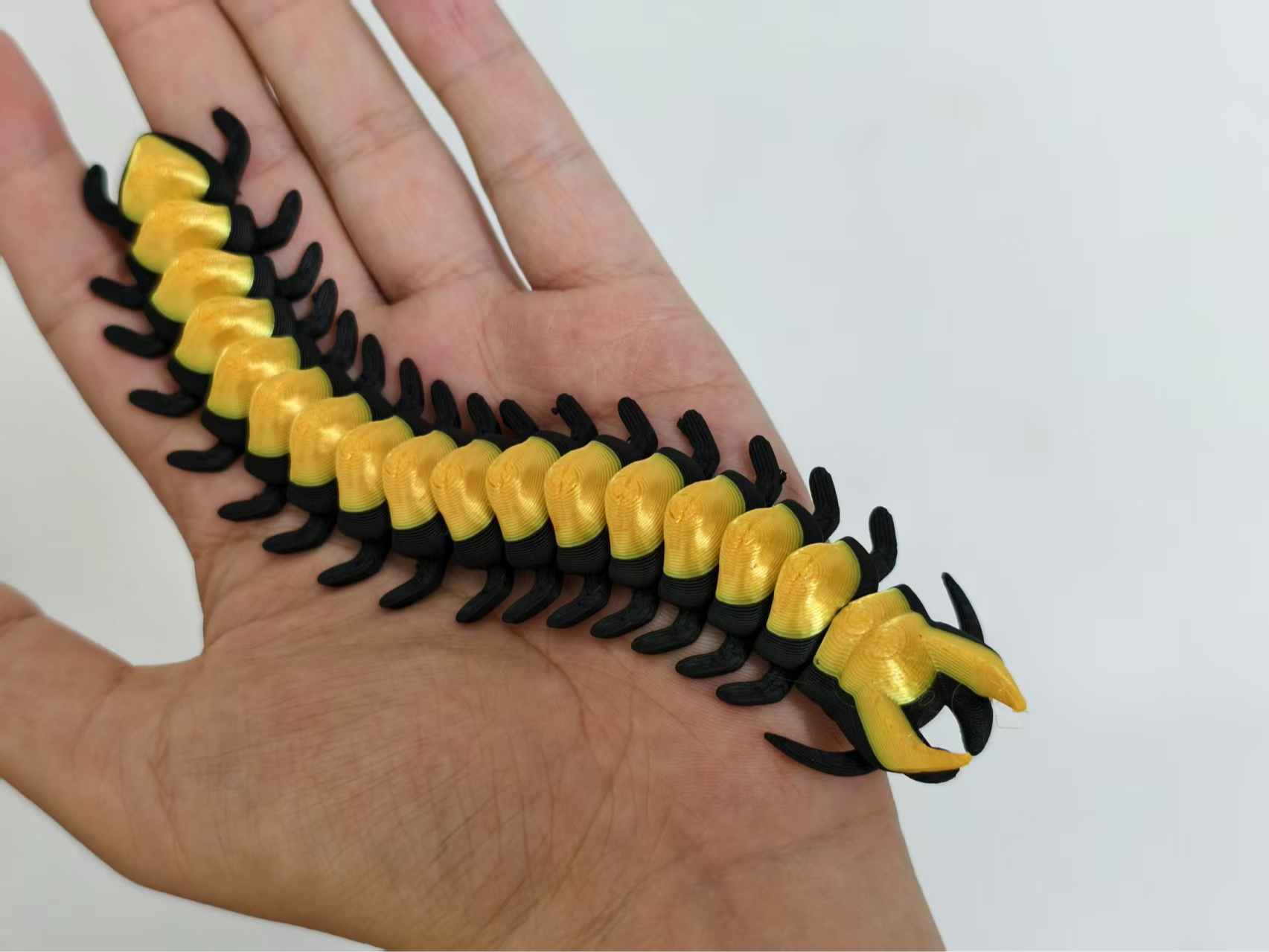 Centipede, large centipede, toy, ornament by 一条咸鱼 MakerWorld: Download ...