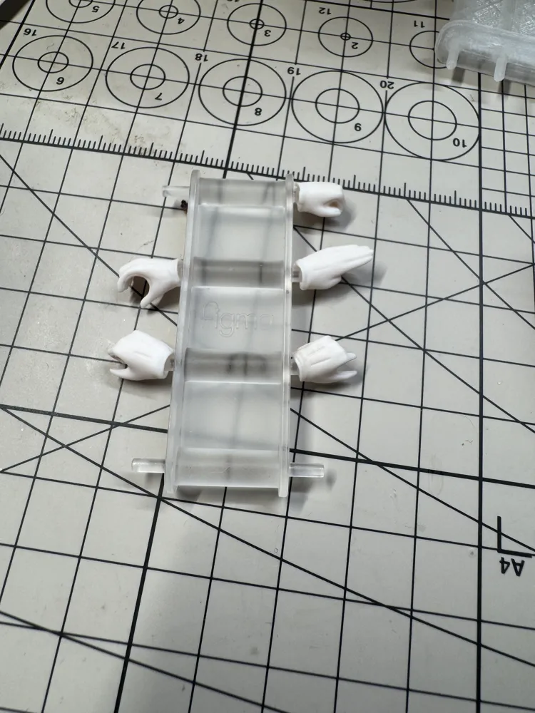 Figma model hand holder - Free 3D Print Model - MakerWorld