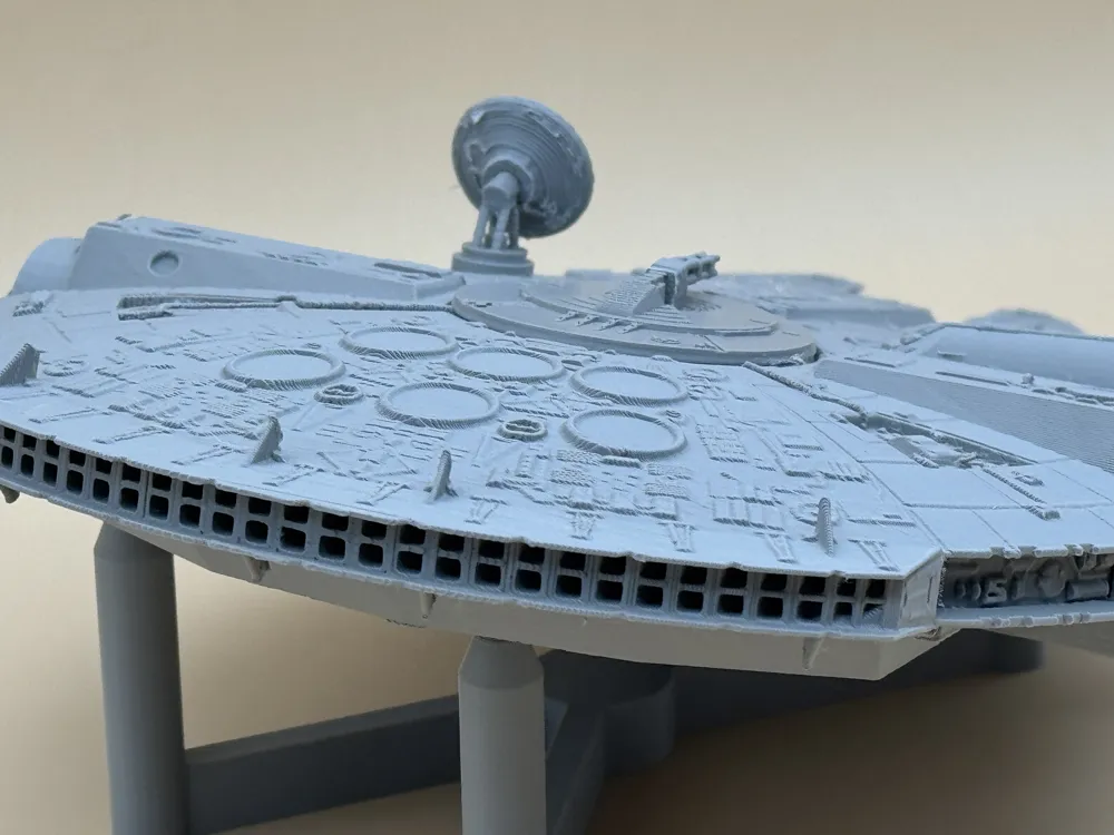 Millennium Falcon Star Wars - Free 3D Print Model - MakerWorld