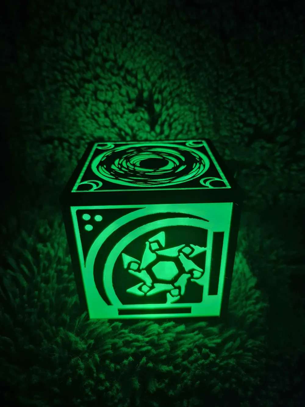 Necrobloxicon Cube Lamp from Pressure - Free 3D Print Model - MakerWorld