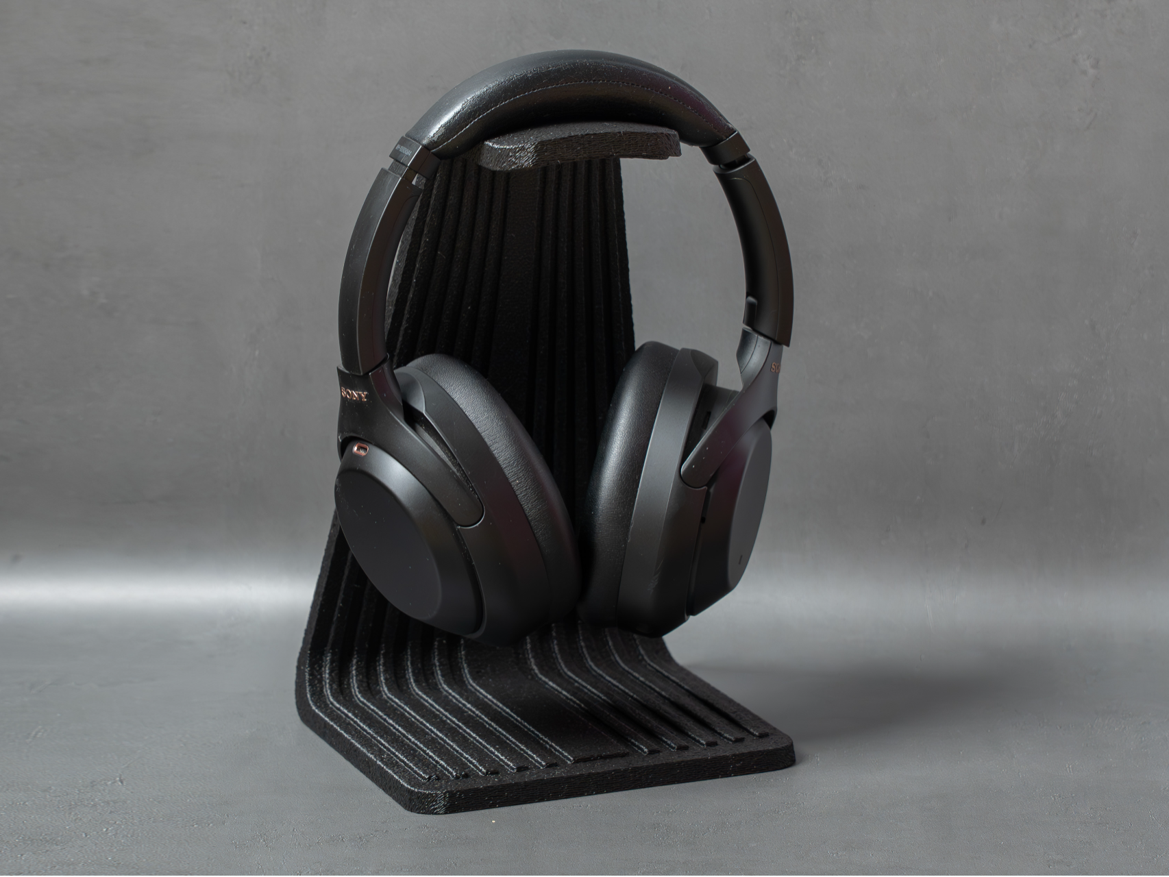Minimalist Headphone Stand by Fun3D Print MakerWorld: Download Free 3D ...