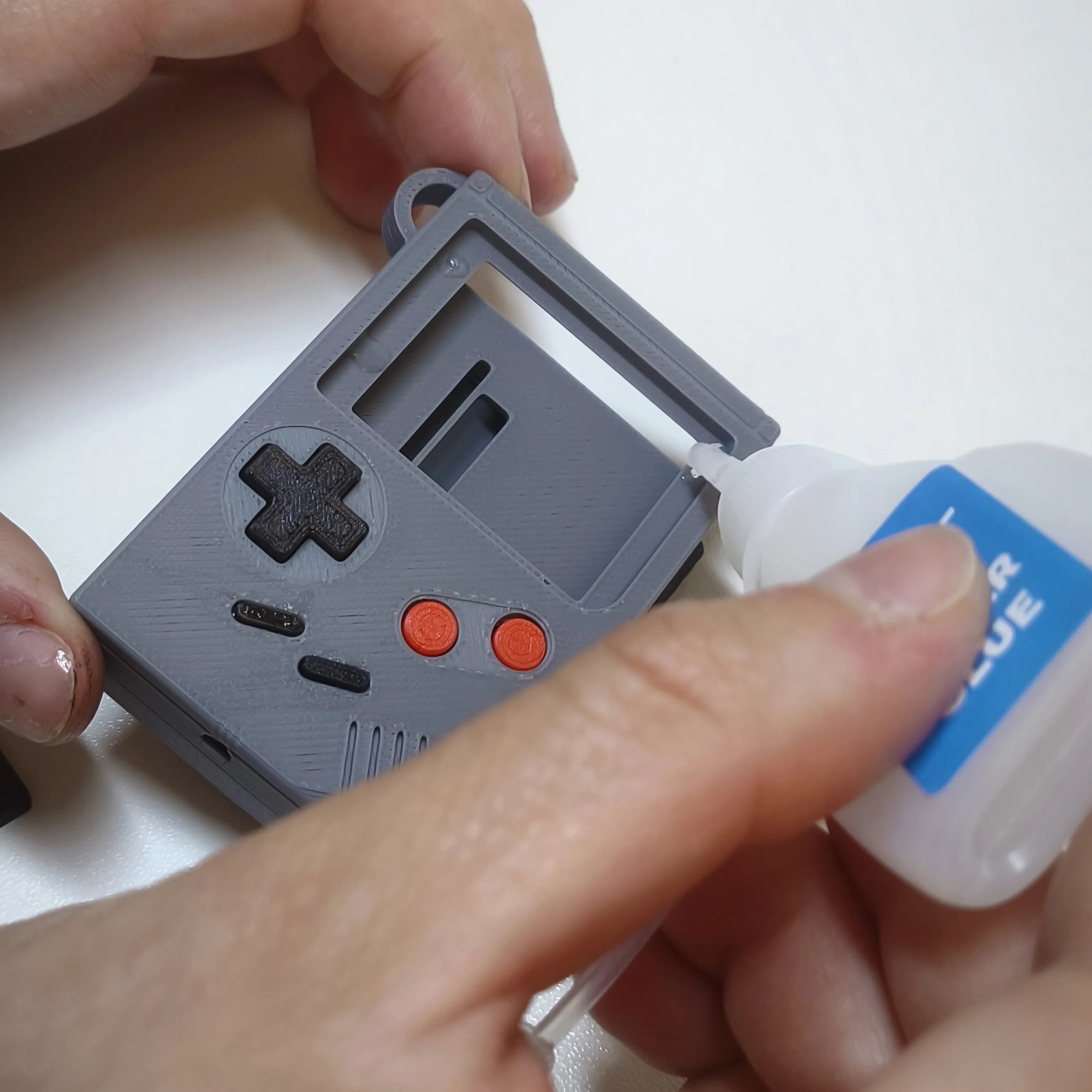 Mini GameBoy Keychain – Swappable Photo Cartridge by Zenit MakerWorld ...