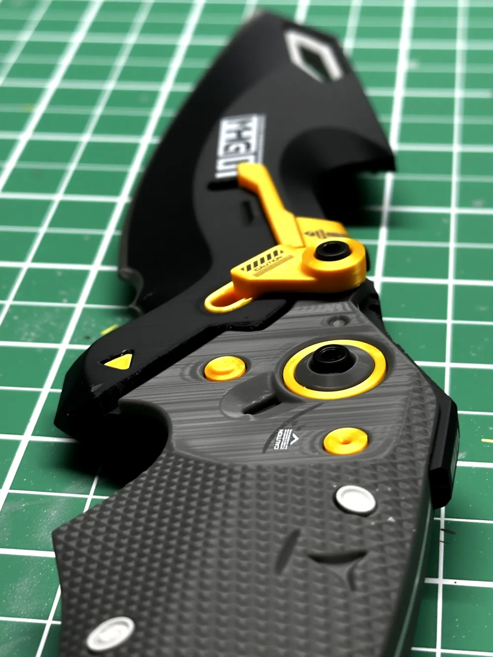 Cyberpunk Pocket Knife - Free 3D Print Model - MakerWorld