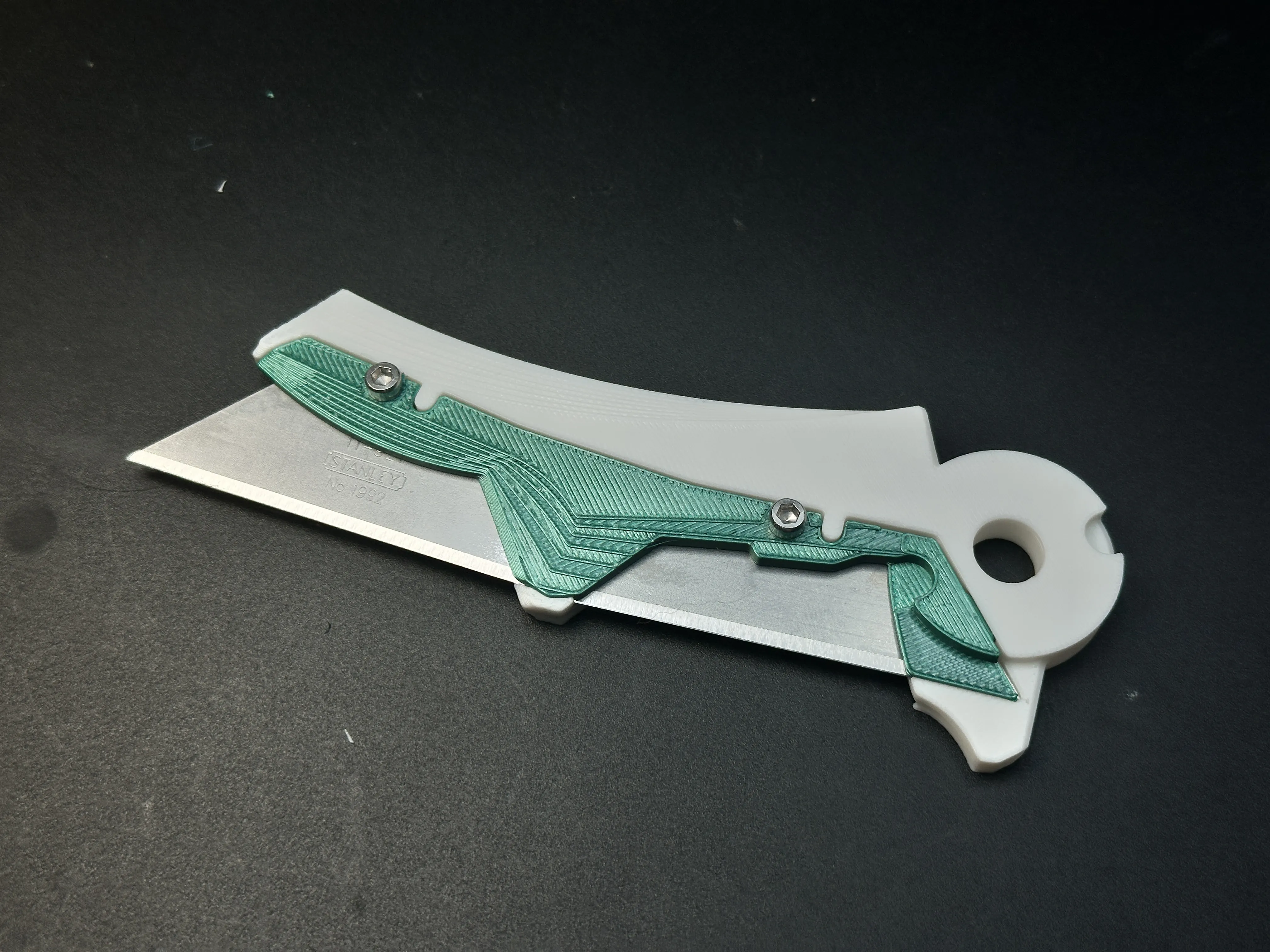 Heavy-Duty Folding Utility Knife with Lock Button by Trent Studio MakerWorld: Download Free 3D ...