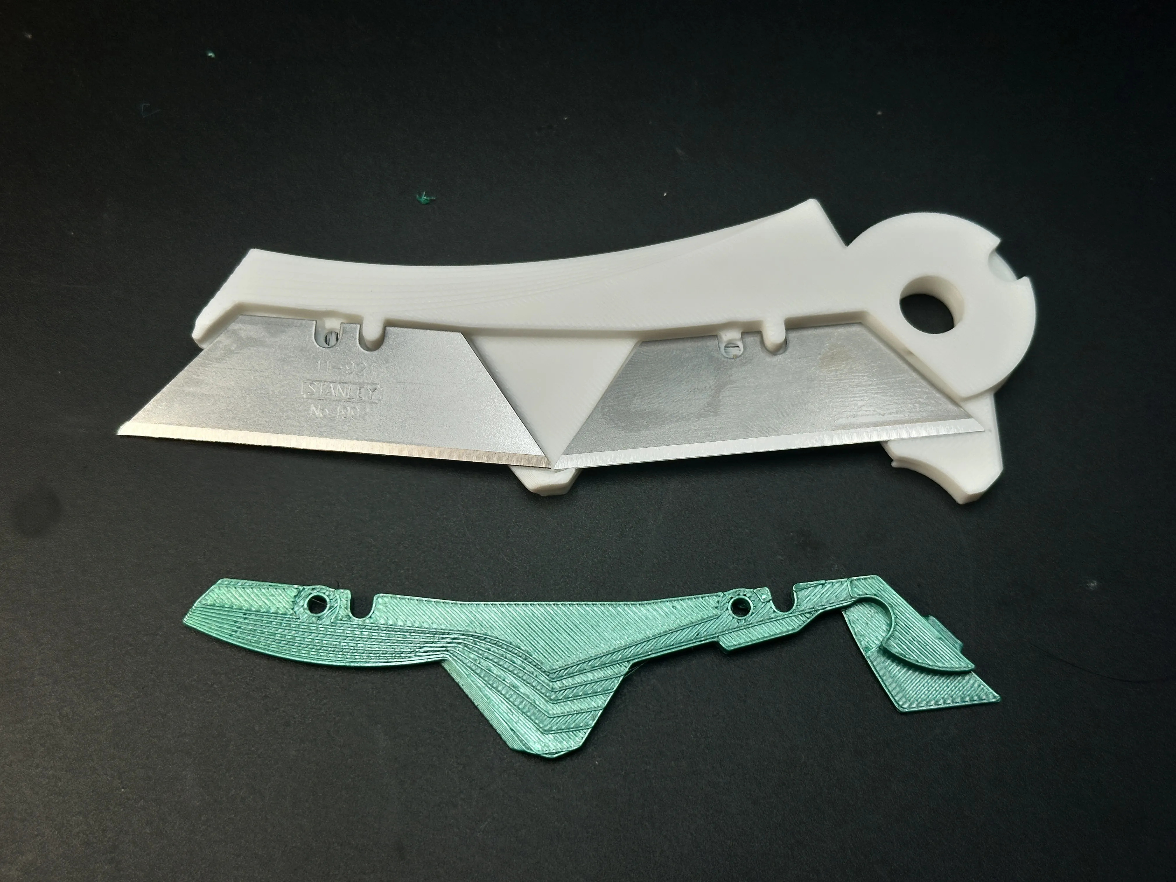 Heavy-Duty Folding Utility Knife with Lock Button by Trent Studio MakerWorld: Download Free 3D ...