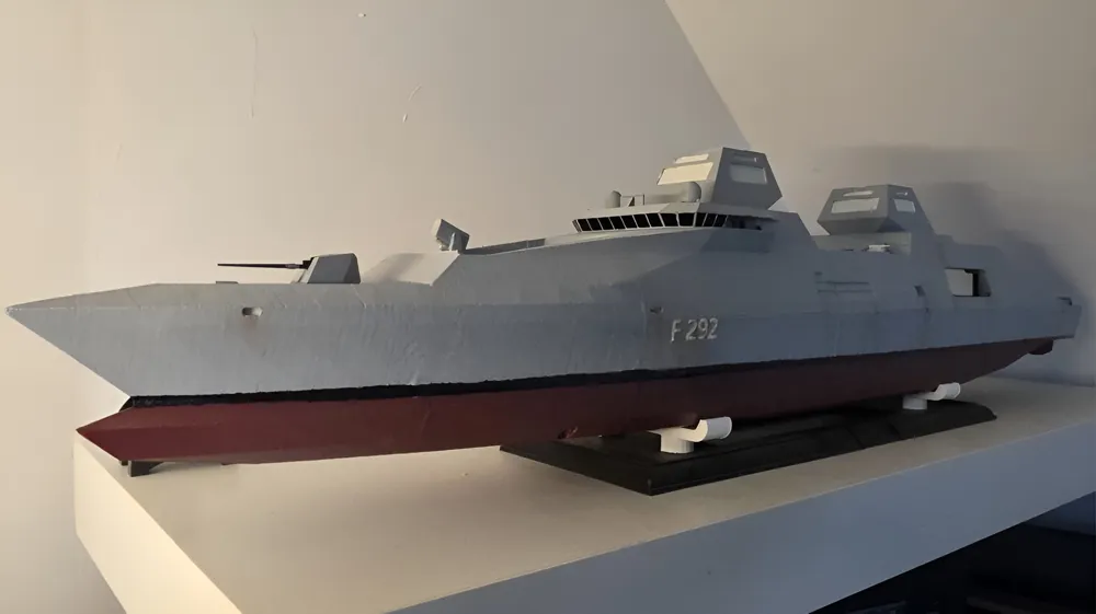 F292 Modern Navy Frigate Model Ship - FFG Lützow by See Bär MakerWorld ...