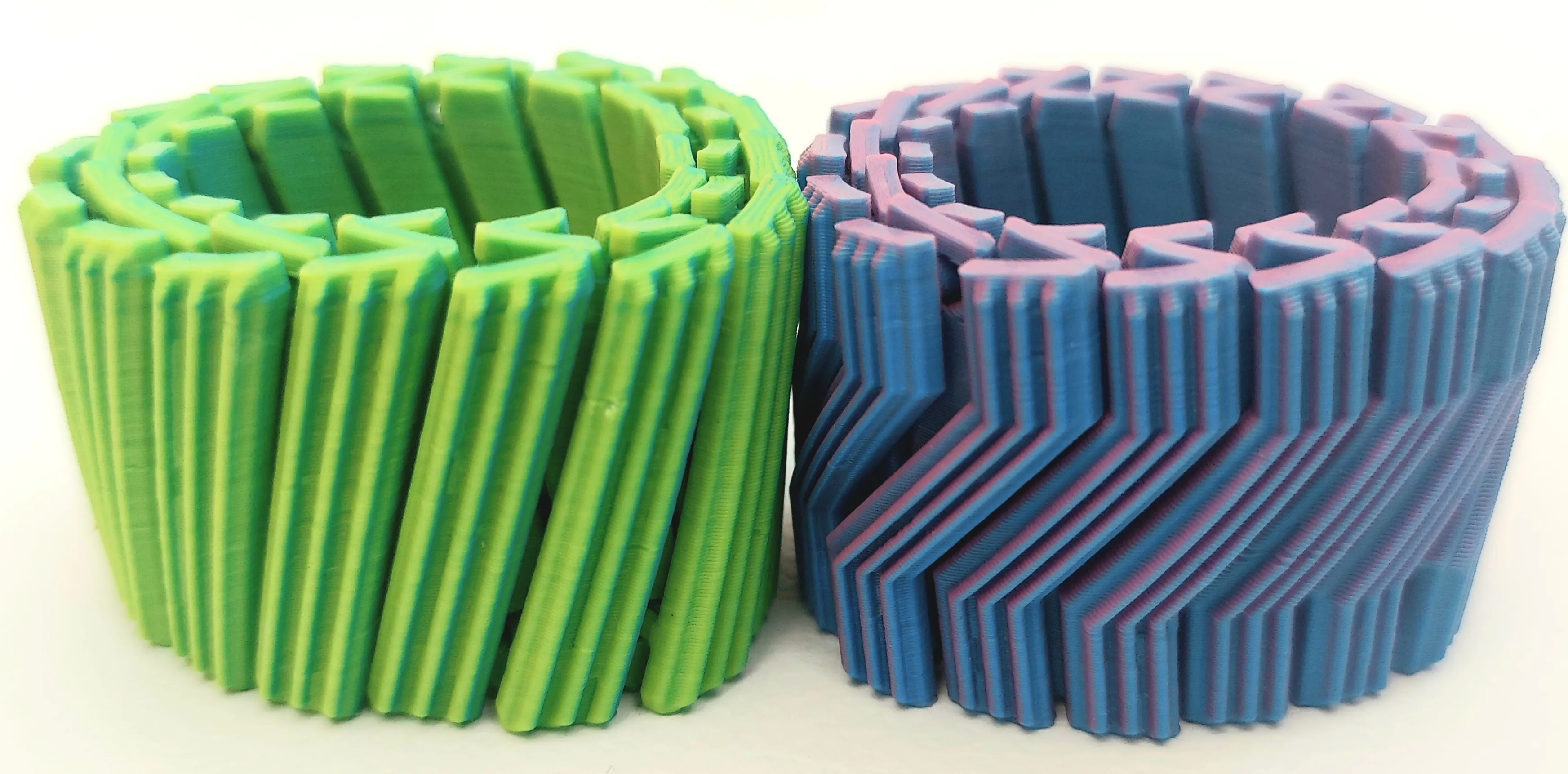 Expanding Fidget Ring (Textured) by kida MakerWorld: Download Free 3D ...