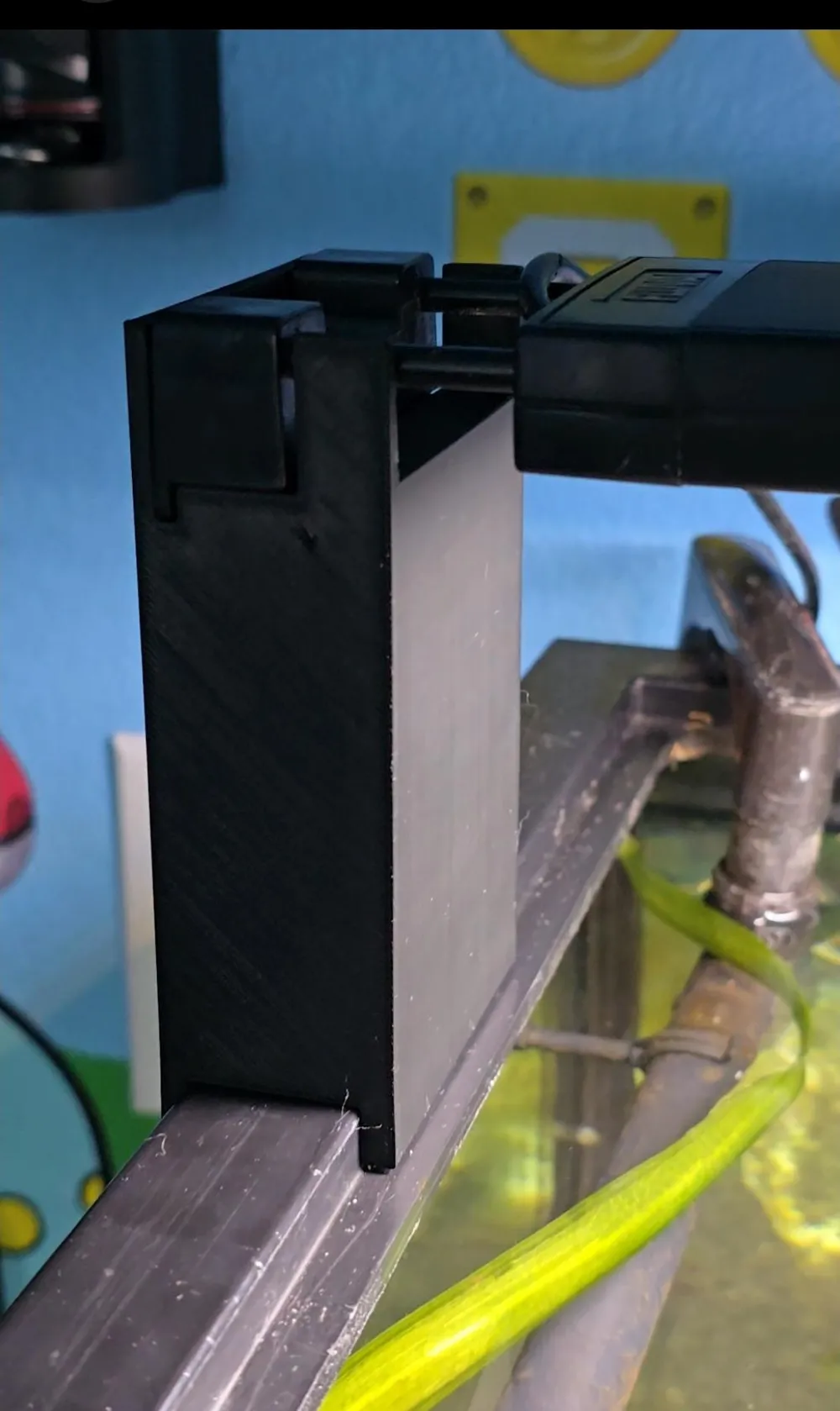 Fluval 3.0 Light Mount to Aqueon Tank by CoBoGames MakerWorld: Download ...