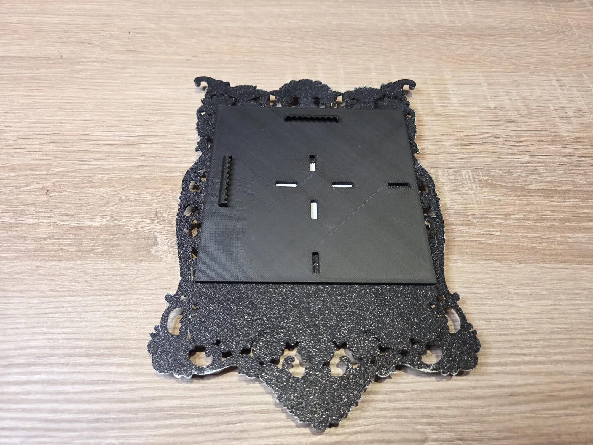 Vintage Picture Frame - Free 3D Print Model - MakerWorld