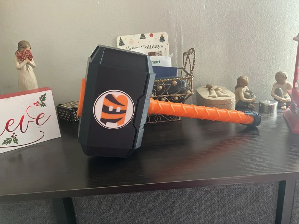 辛辛那提猛虎队雷神之锤 来自 Muad'Dib MakerWorld：免费下载 3D 模型