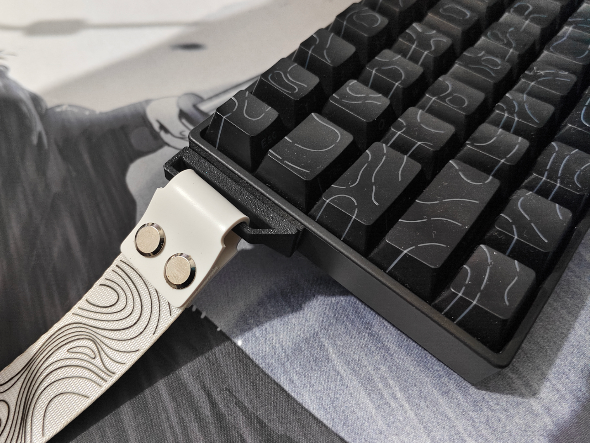 Keyboard streamer base by LaoD MakerWorld: Download Free 3D Models