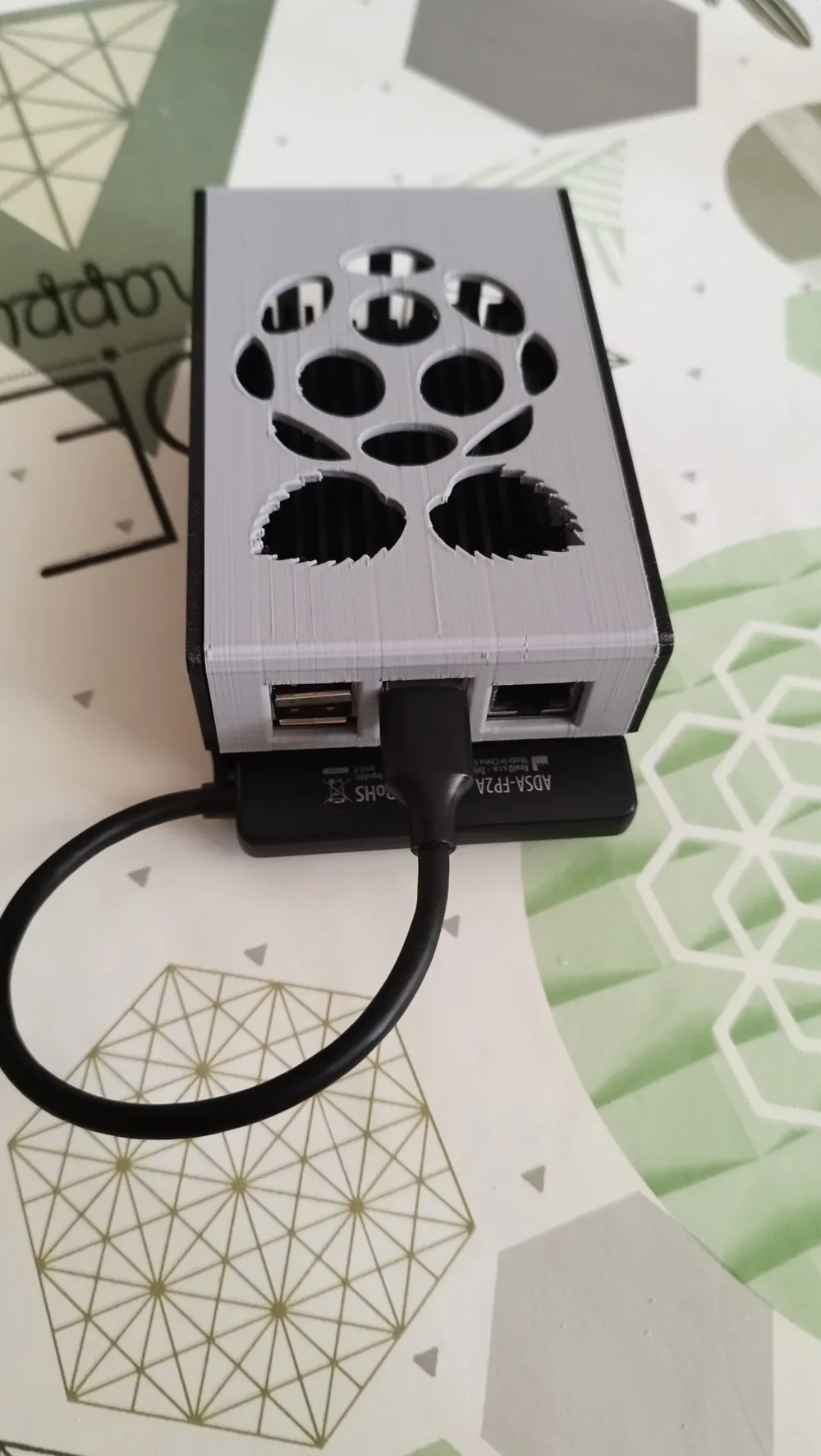 Raspberry Pi 4 case with 2.5 HDD/SSD drive mount - Free 3D Print Model ...