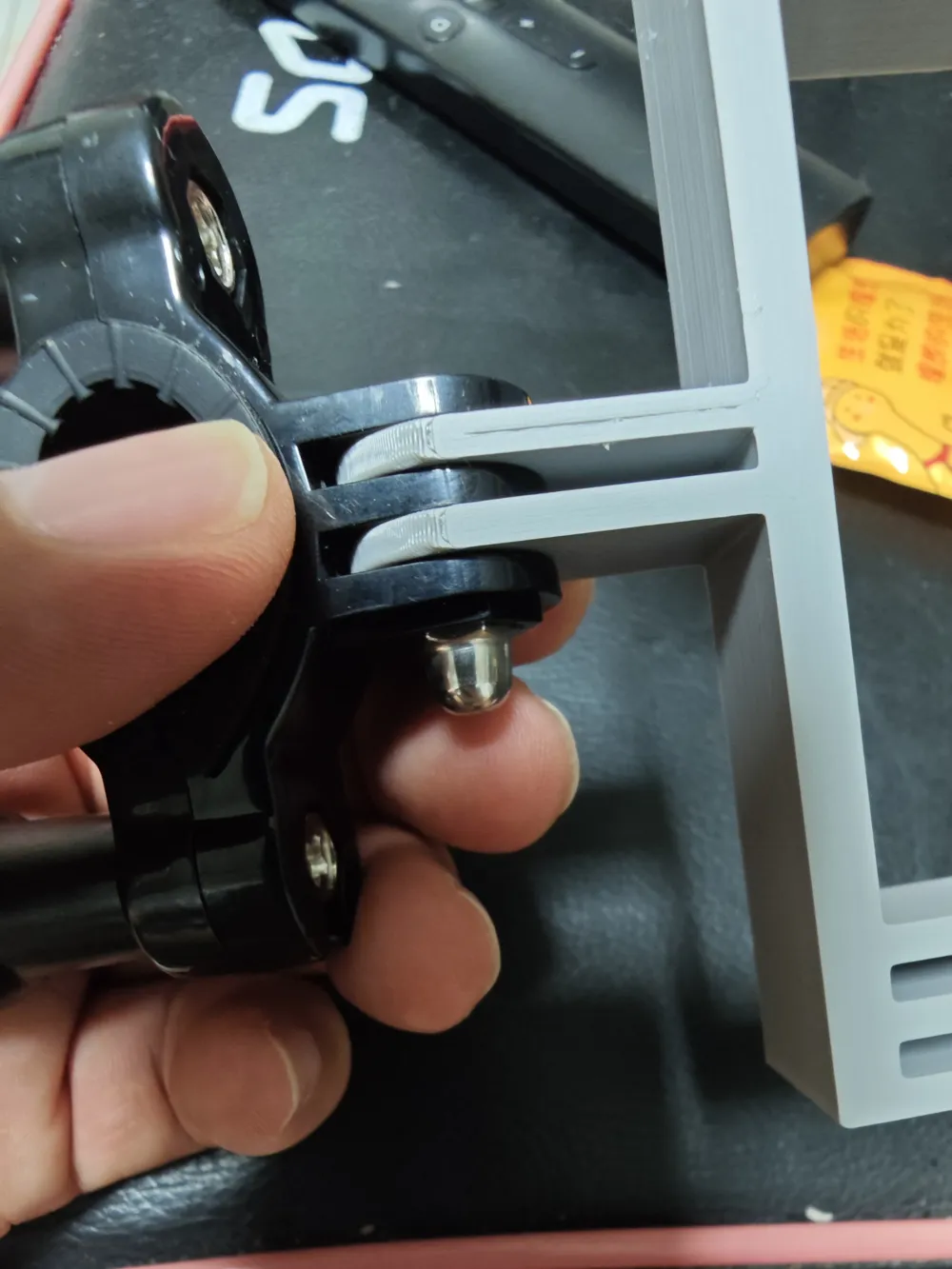 Bike computer Y-splitter mount by 晨风吹过 MakerWorld: Download Free 3D Models