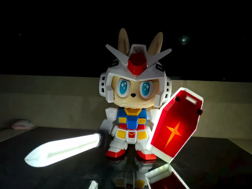 Gundam Lab Glowing Shield Night Light by user_2967315889 MakerWorld: Download Free 3D Models