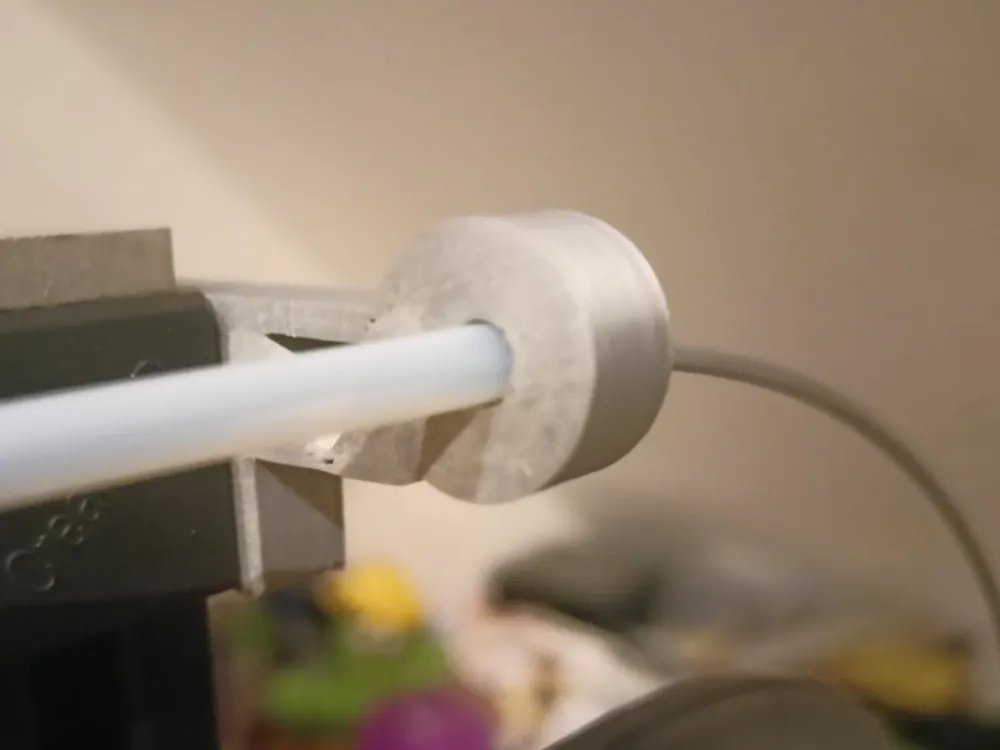 Bowden tube adapter by CleanupSiren513 MakerWorld: Download Free 3D Models