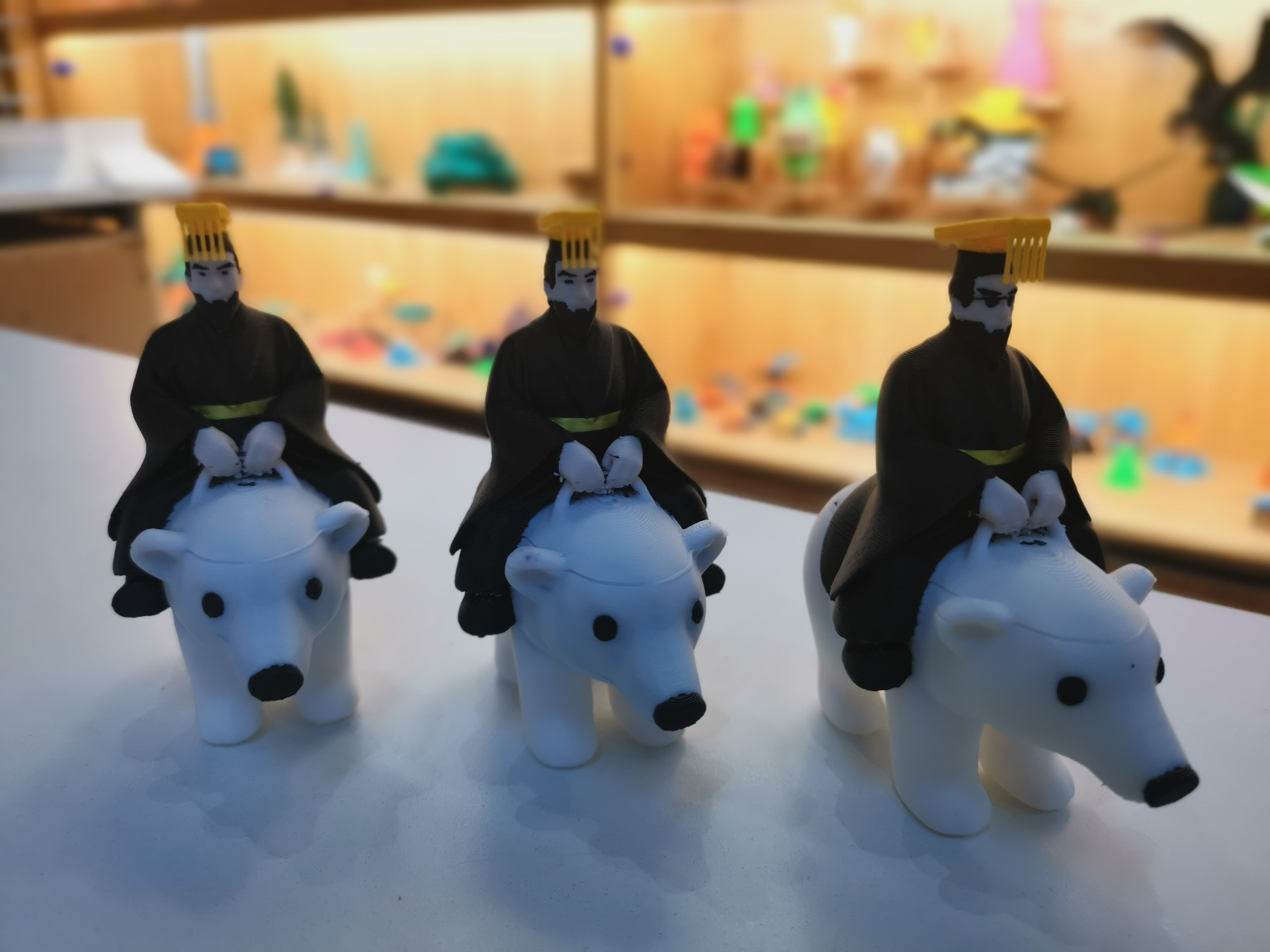 Qin Shi Huang riding a polar bear by Free Design Master MakerWorld ...
