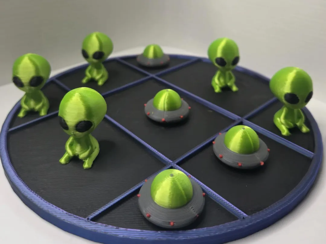 Space Tic Tac Toe - Aliens vs UFO Edition - Free 3D Print Model ...