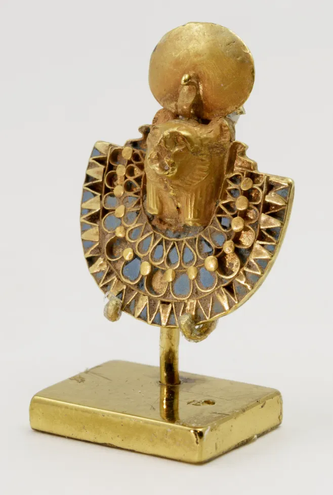 Tutankhamun Cat Crown and Bastet Protective Shield Necklace - Free 3D ...