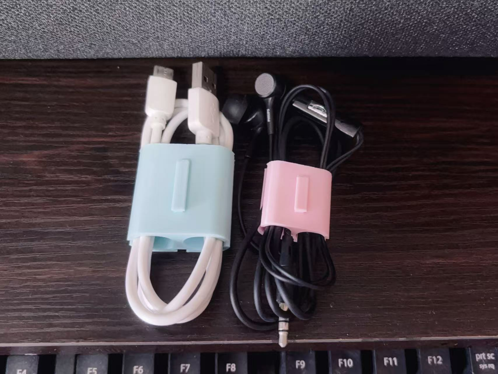 Charging cable data cable organizer by MoXiaoye MakerWorld: Download ...
