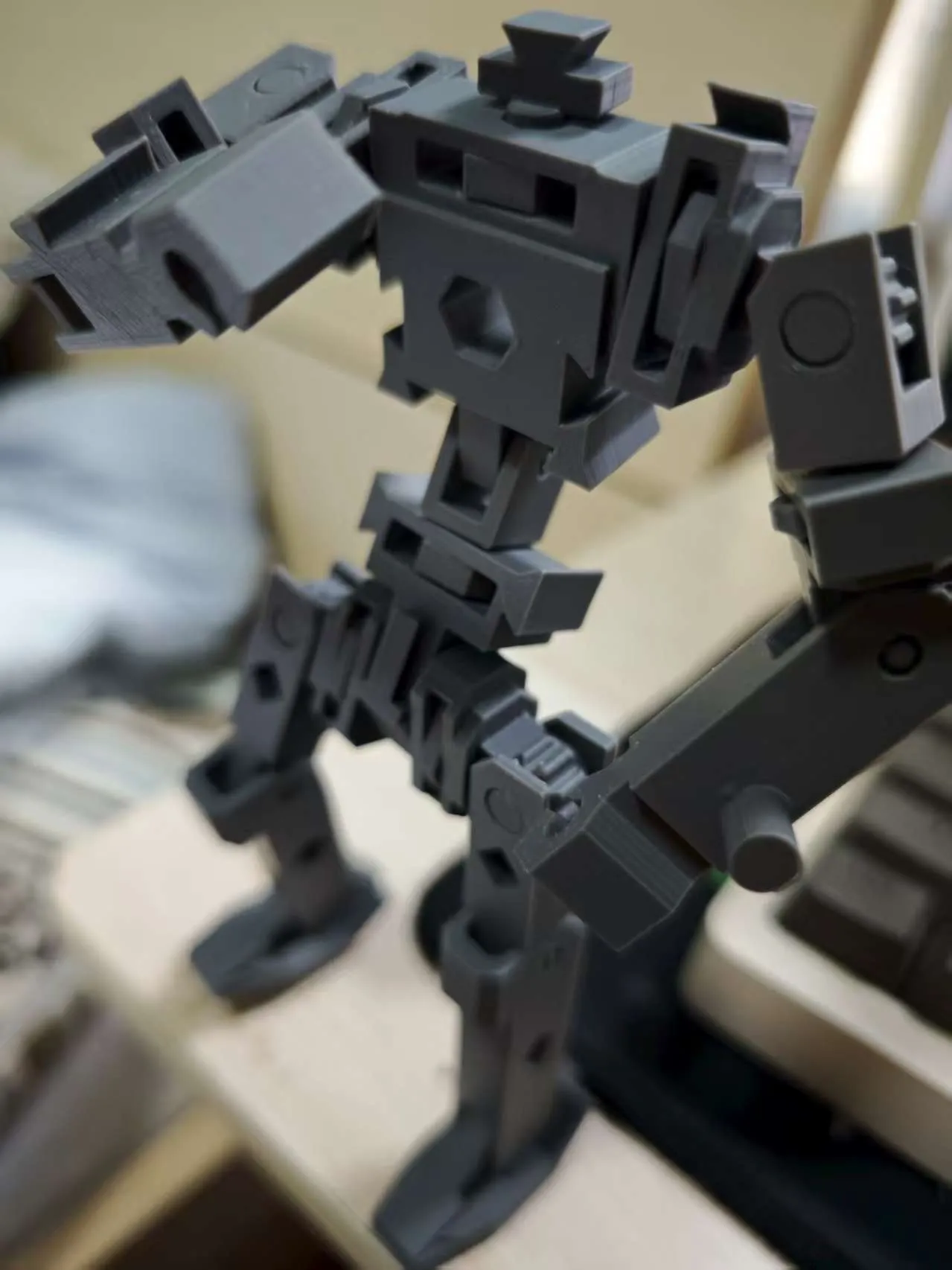 Sword and Shield Samurai Mech - Free 3D Print Model - MakerWorld