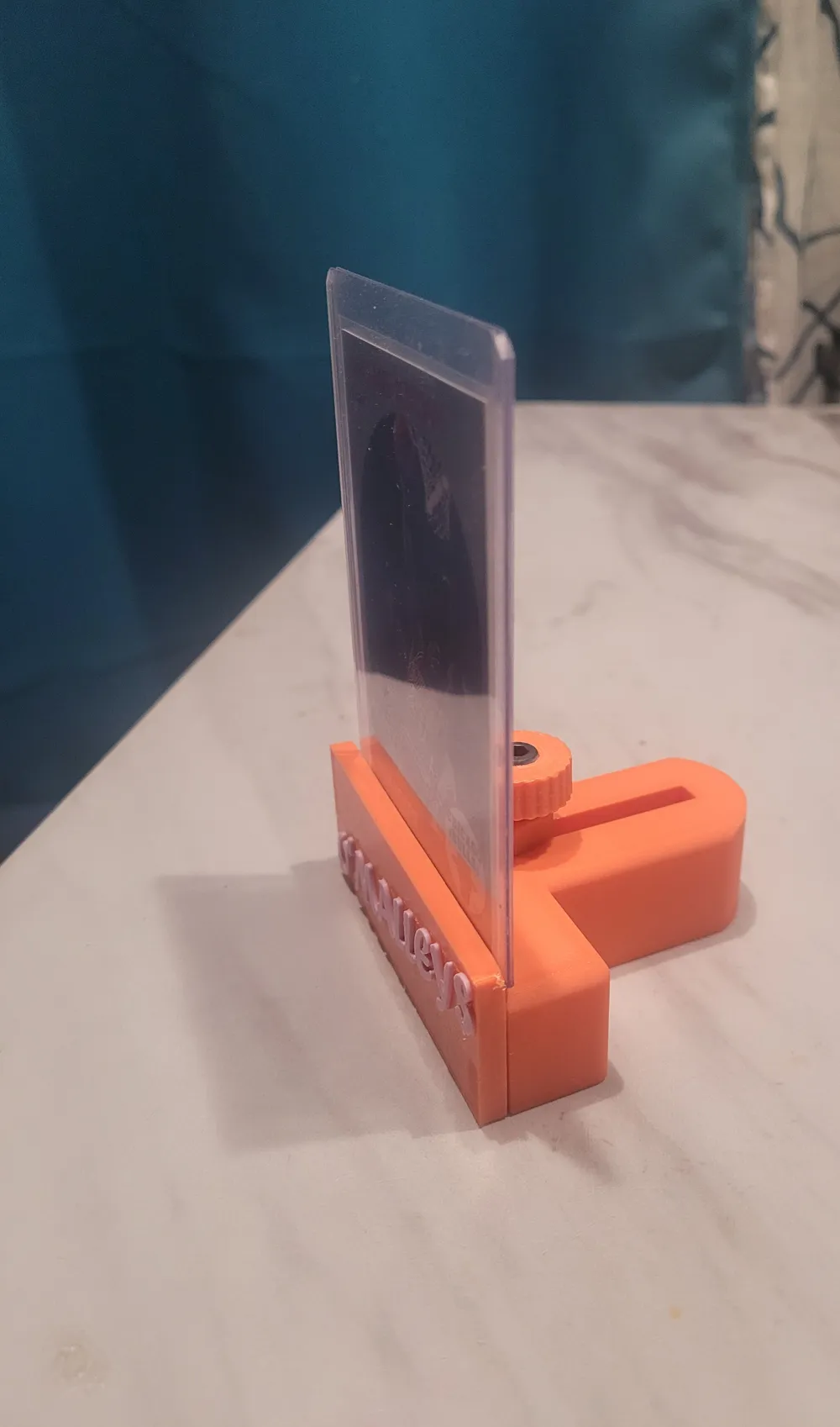 Customizable Card Stand - Free 3D Print Model - MakerWorld