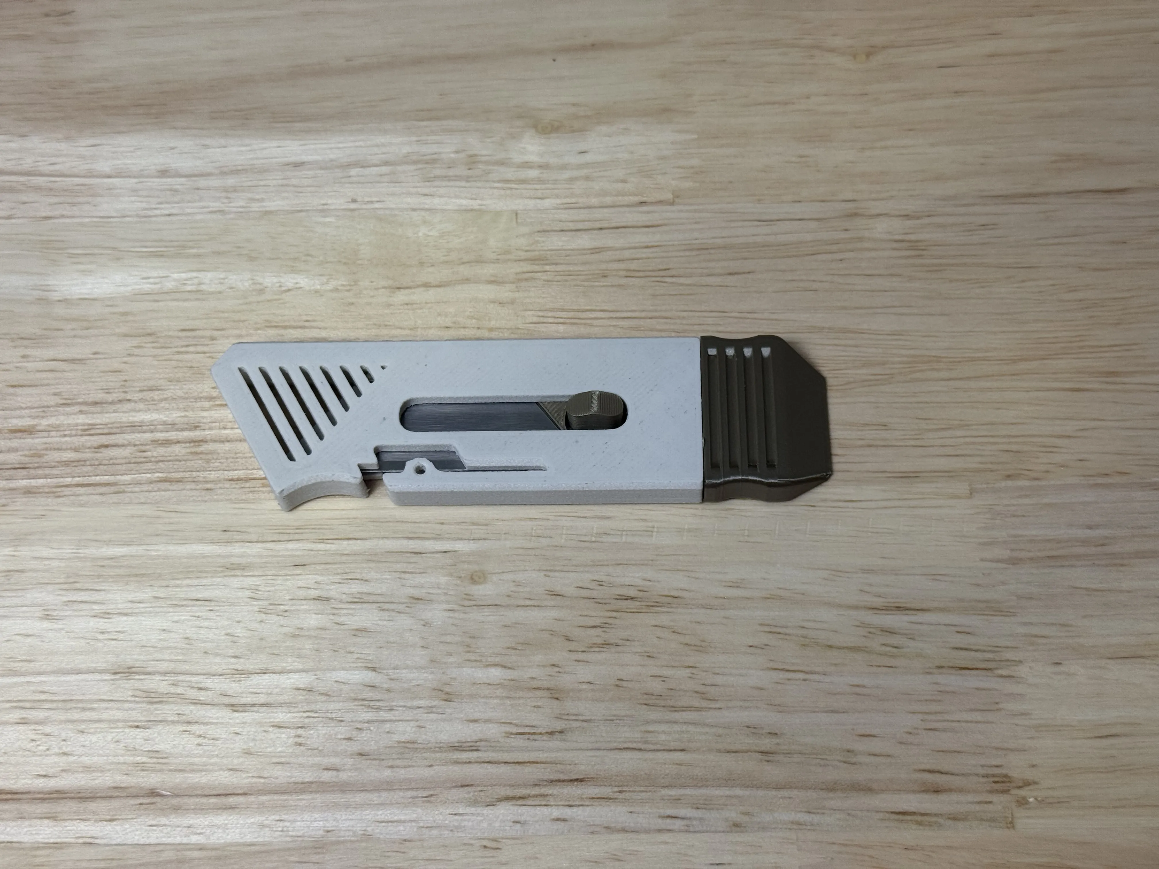 Maker Blade Pro - Free 3D Print Model - MakerWorld