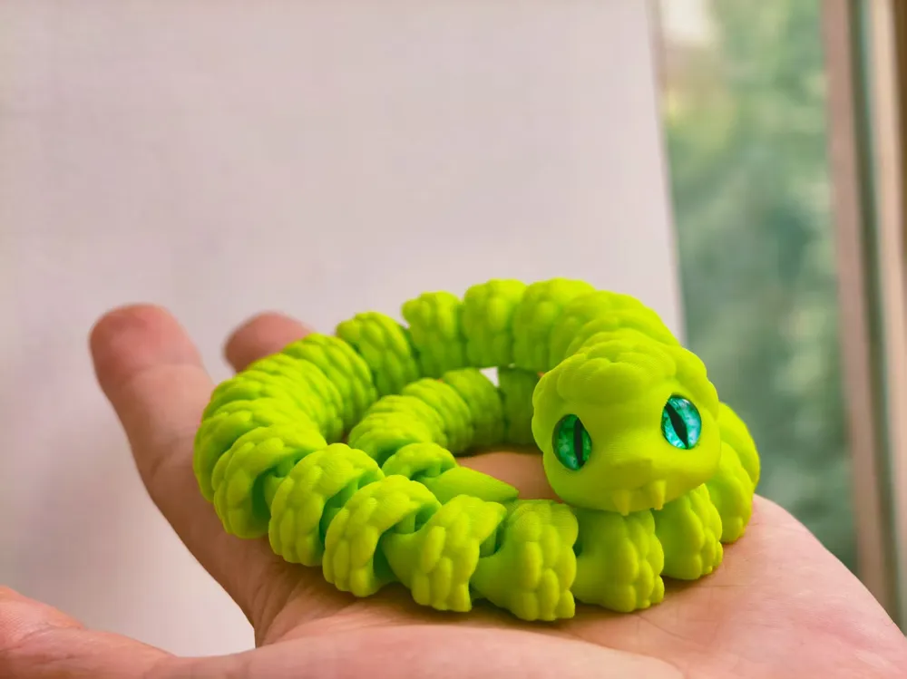 8MM Snake Baby with Patches, Toy, no supports, MINI printable - Free 3D ...