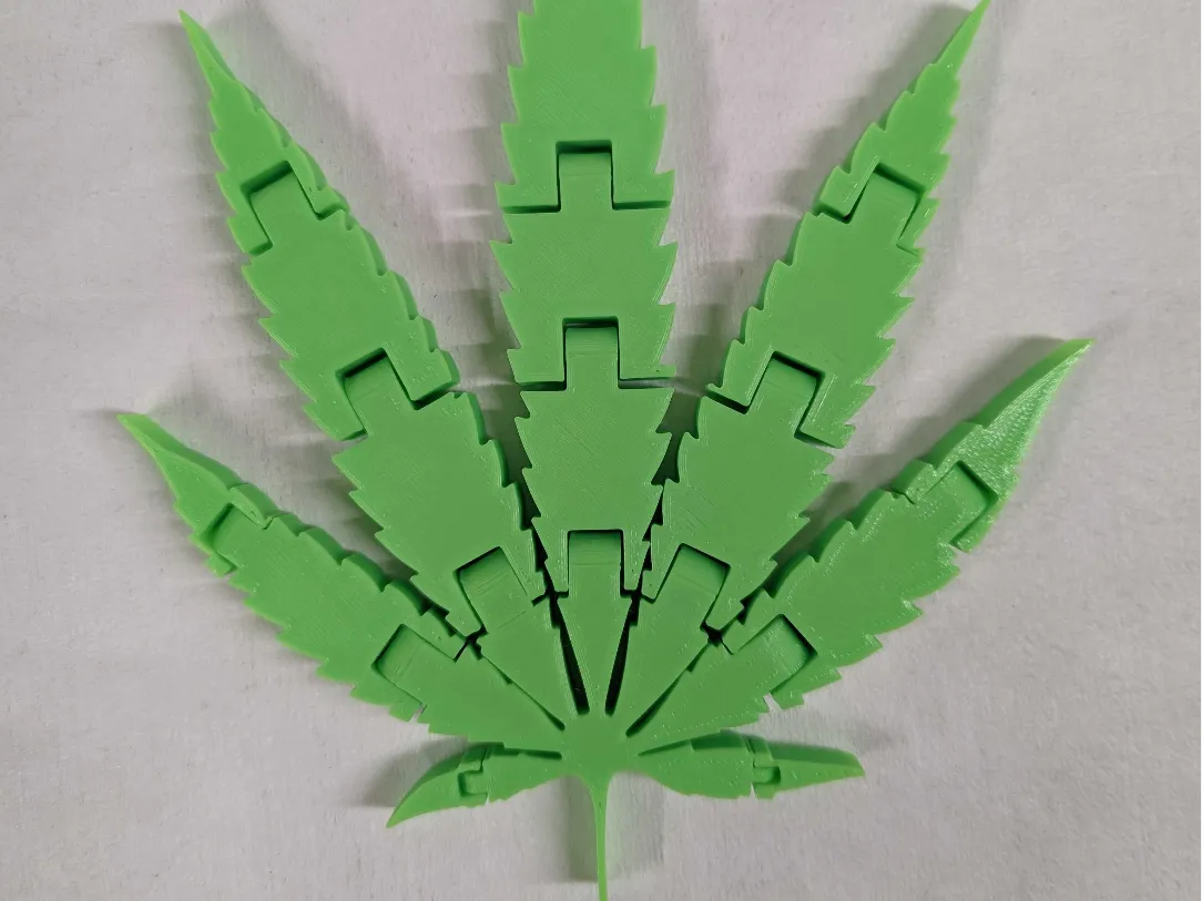 Articulated Pot Leaf - Free 3D Print Model - MakerWorld