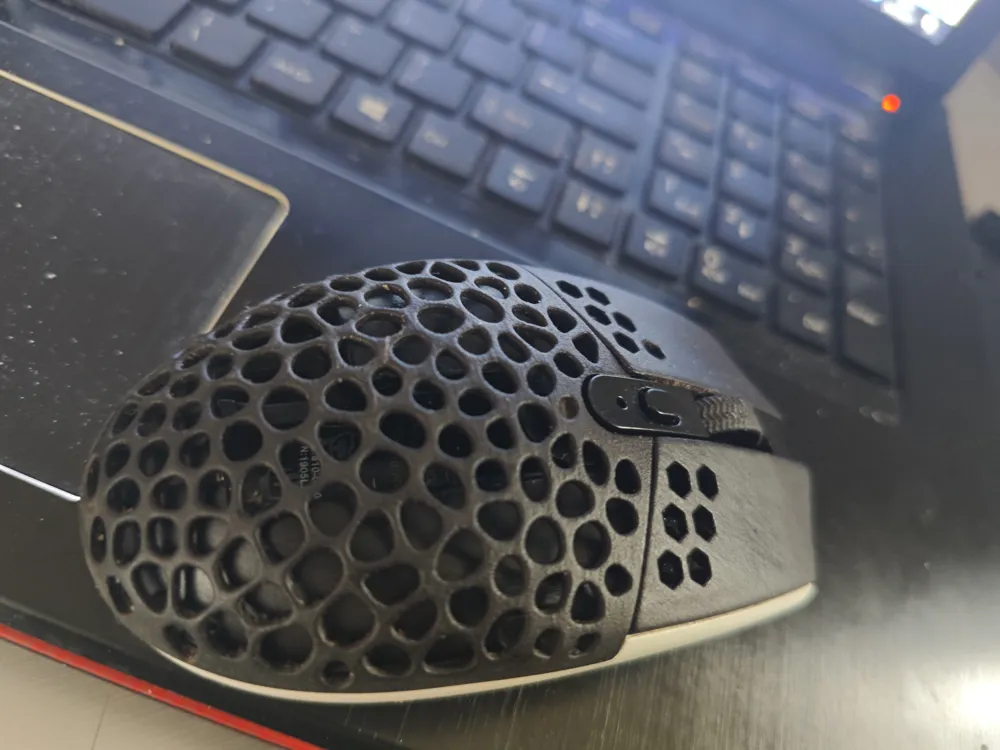 Logitech G304/305 Tyson Polygon Battery Cover Original Size Breathable ...