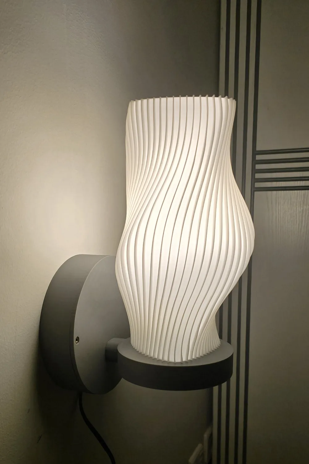 Bedside Wall Lamp Holder - Free 3D Print Model - MakerWorld