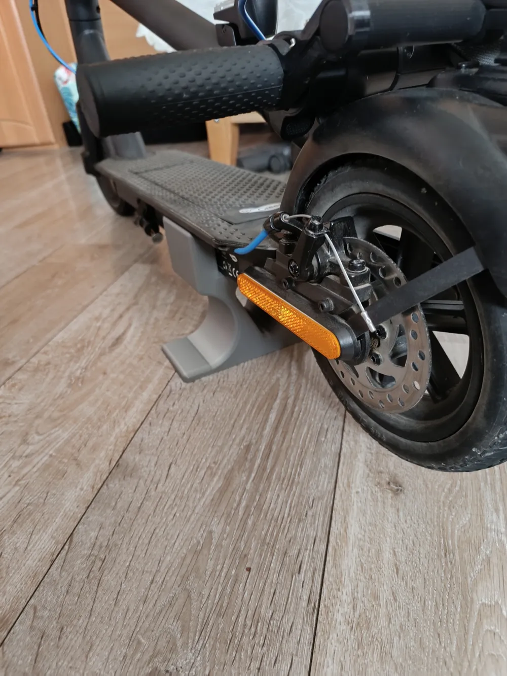 E-Scooter Stand - Free 3D Print Model - MakerWorld