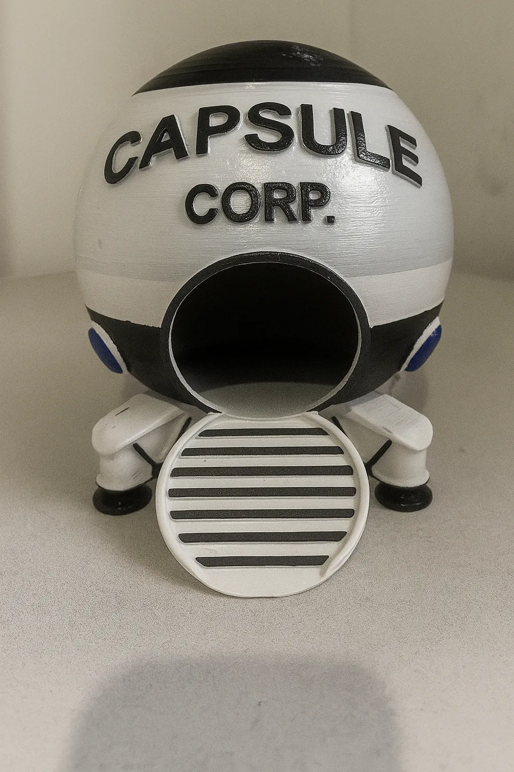 Capsule Corp Ship - Dragonball - Small pet house by Noob3DLab ...