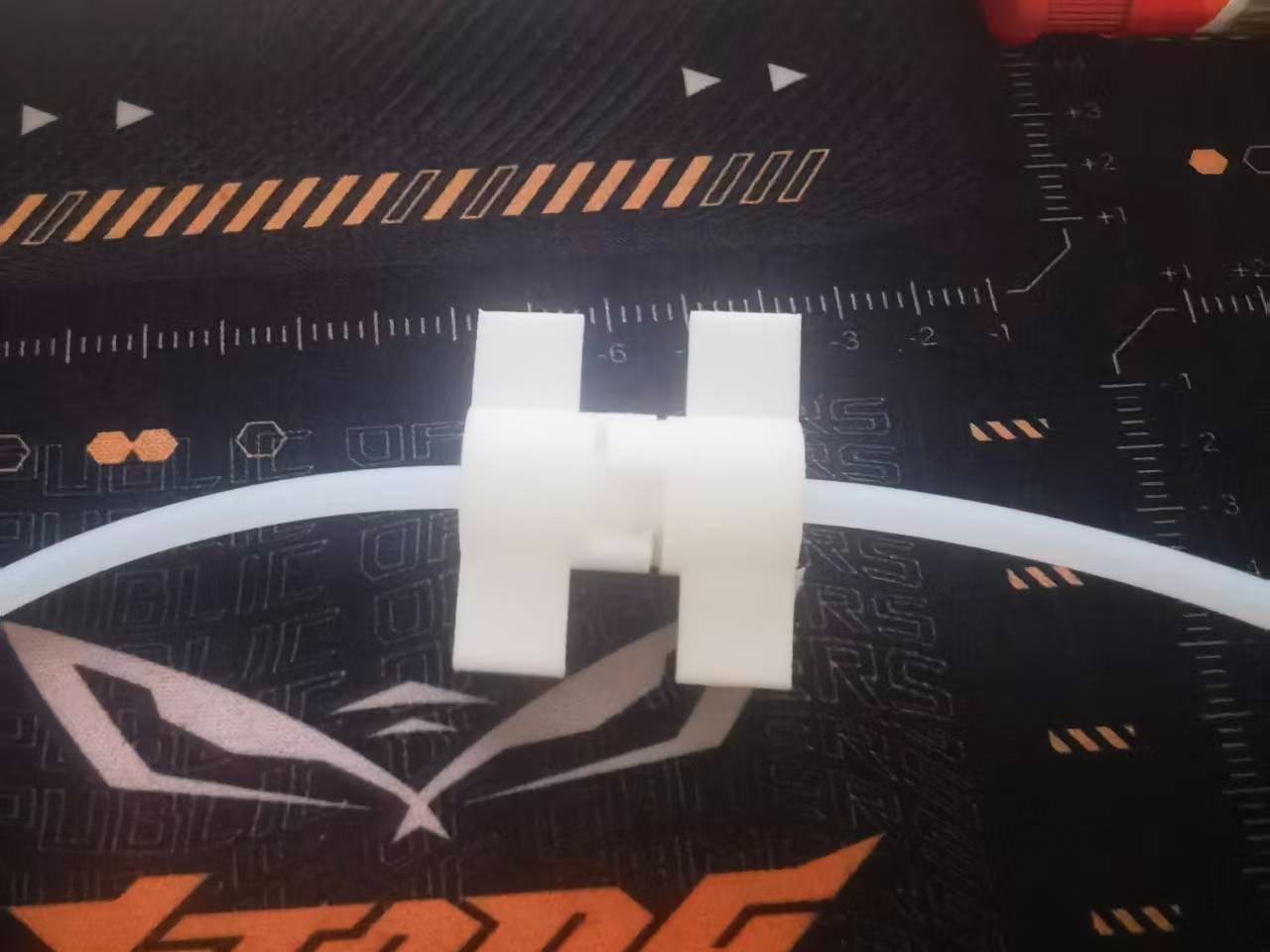 Manual filament loading/unloading connector (easier to twist) Remixed ...