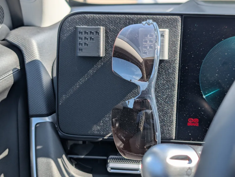 Hyundai Magnetic Panel Simple Sunglasses Holder - Free 3D Print Model ...