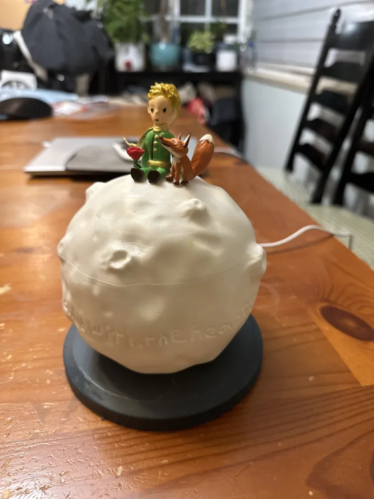 Little Prince Night light - Free 3D Print Model - MakerWorld