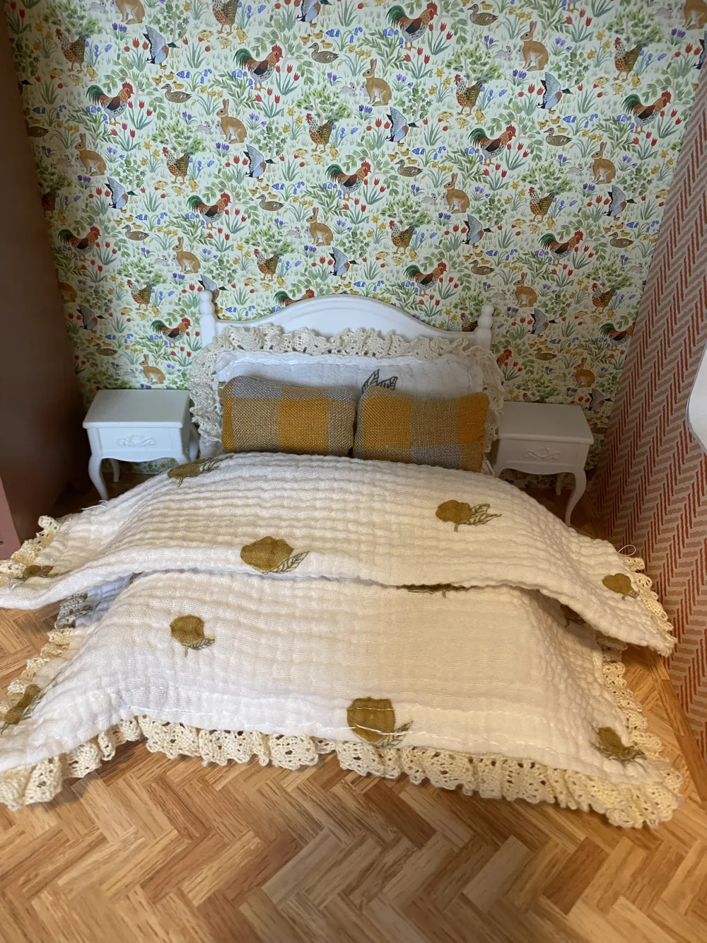 Miniature double bed by Alice in miniature land MakerWorld: Download Free 3D Models