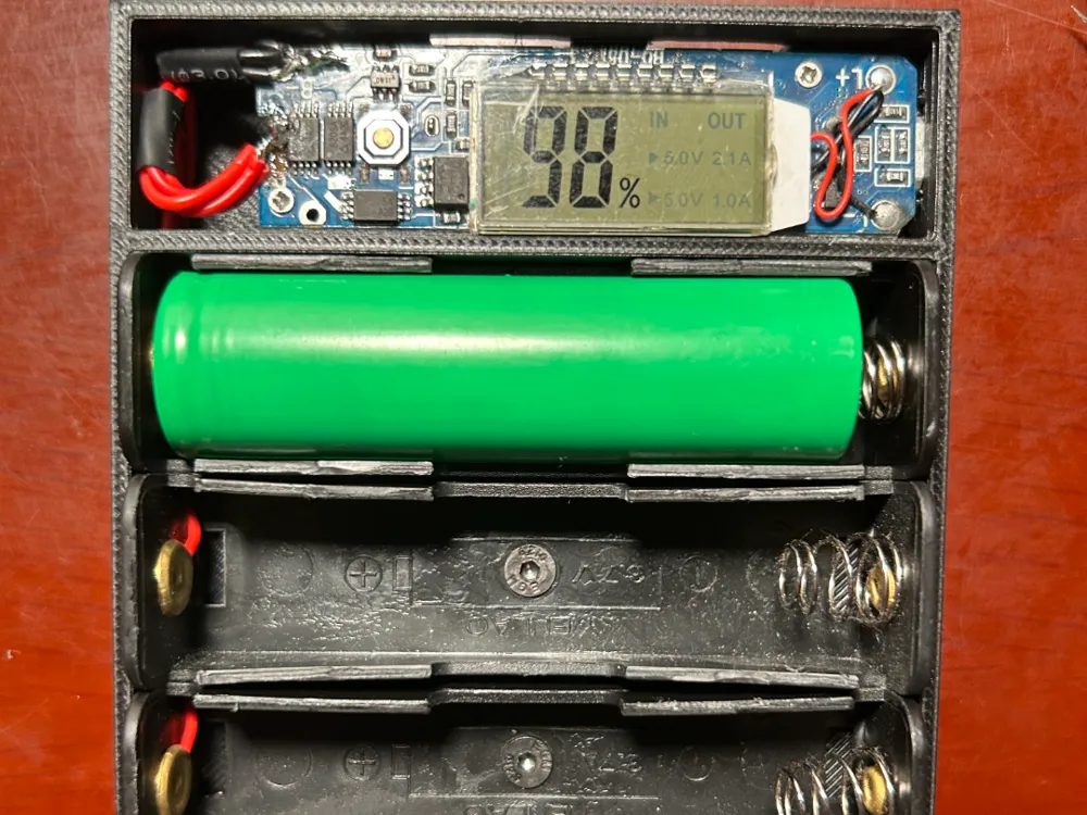 18650 Charge/Discharge Battery Box - Free 3D Print Model - MakerWorld