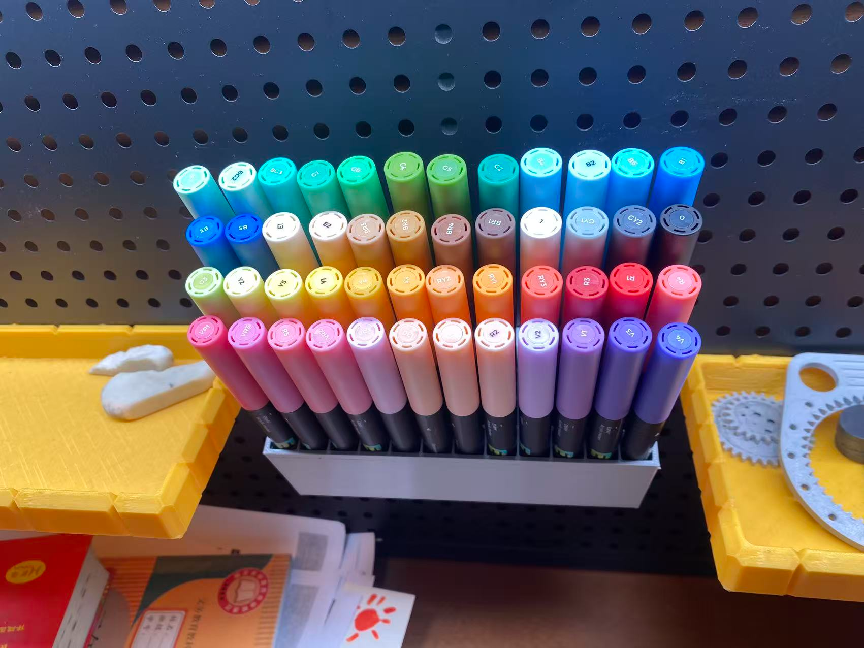 16-6mm Pegboard Marker Pen Box by user_2929176131 MakerWorld: Download ...