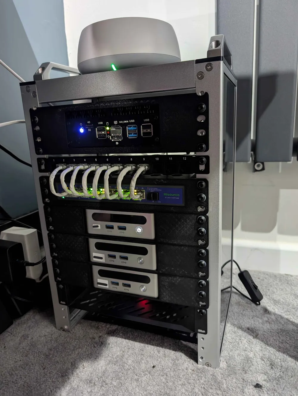 Custom Vented Mini Rack Shelf (10 & 6 Inch Racks) - Free 3D Print Model ...