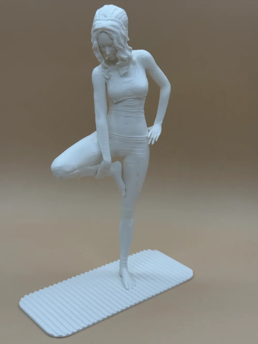 Stretch with details on a yoga mat by 人类科学研究院 MakerWorld: Download Free ...