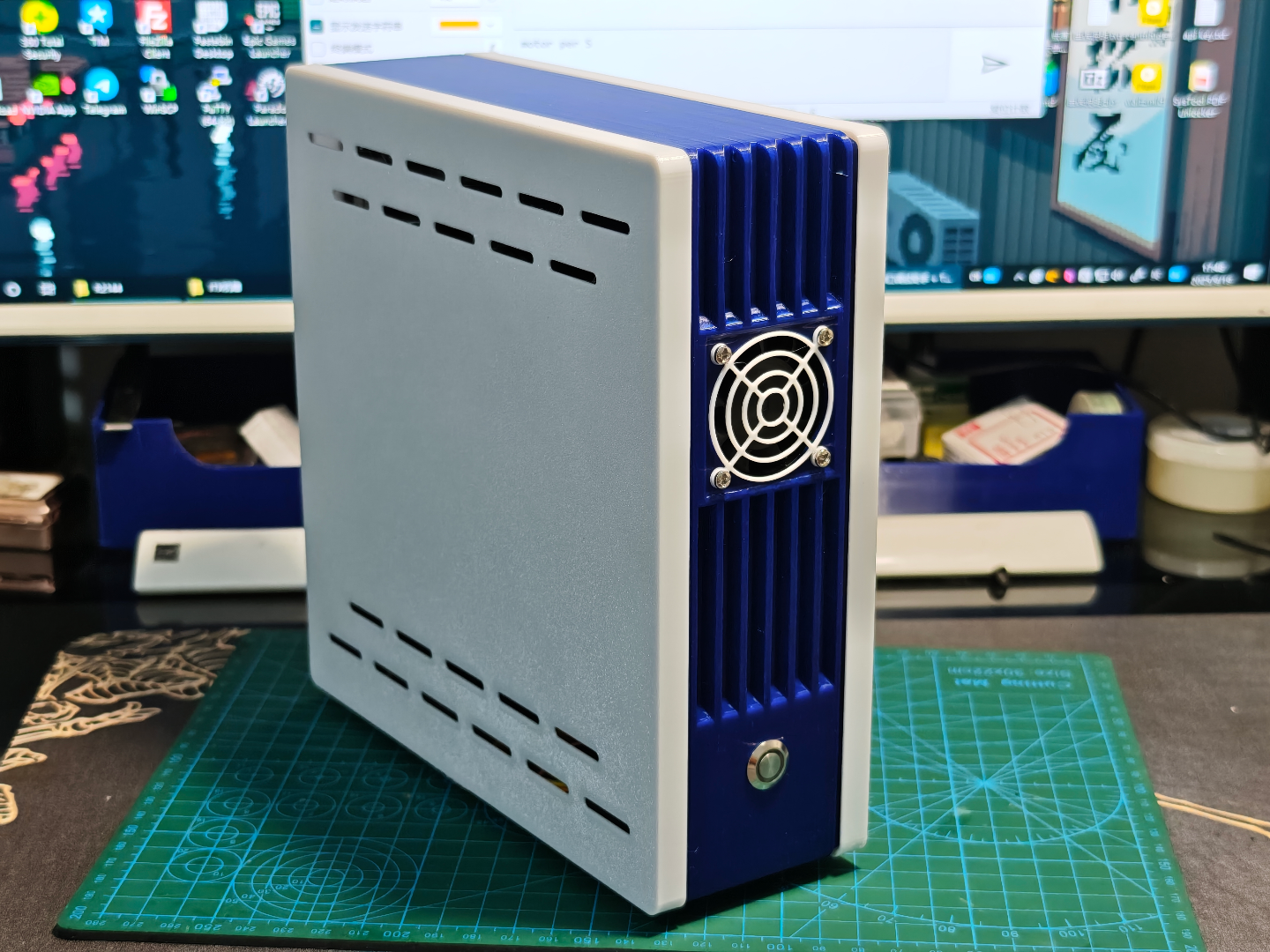 ITX Pull-Out Desktop Case by Asm MakerWorld: Download Free 3D Models