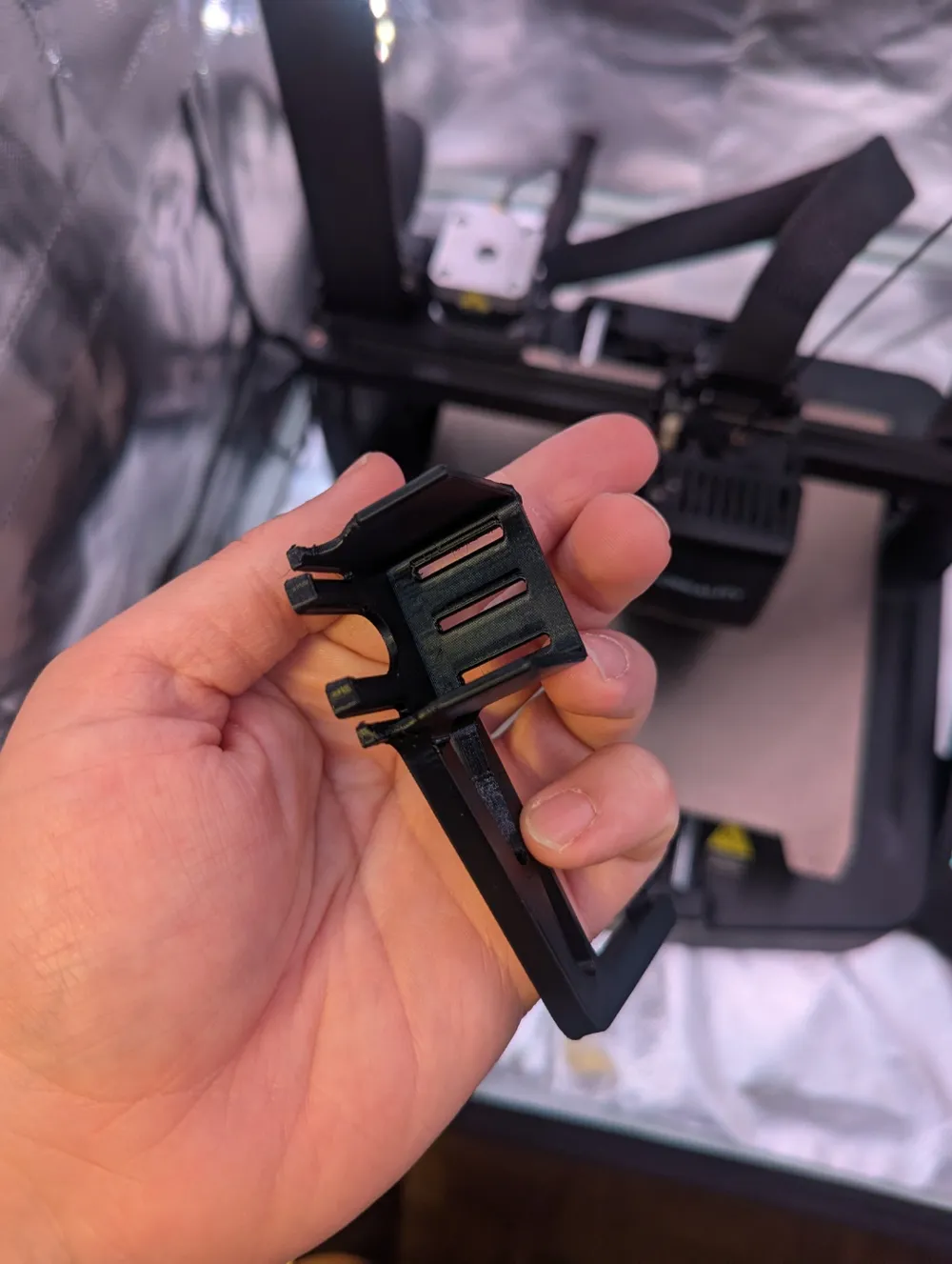 Camera Mount - Ender 3 V3 SE - Free 3D Print Model - MakerWorld