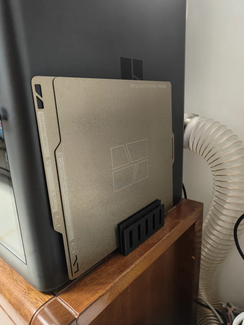 P1S Build Plate Holder by WoodworkingMachineryEngineer MakerWorld ...